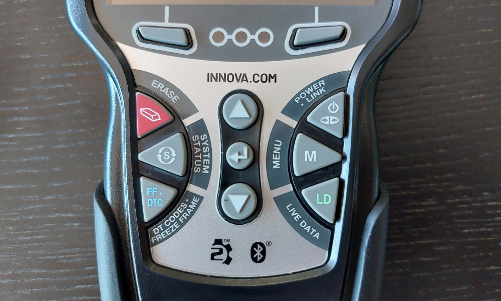 Innova 5610 Hands-On Review: A Pro-Level Diagnostic Tool That Punches ...